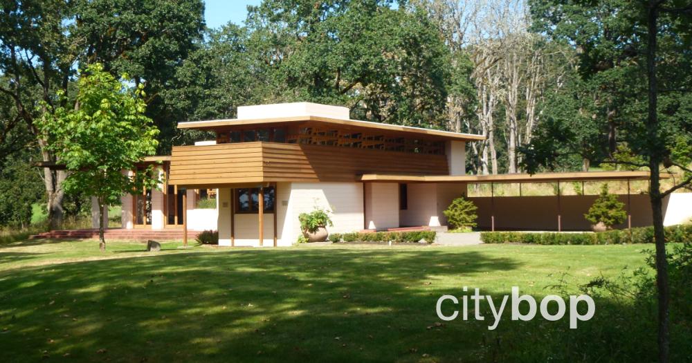 10 BEST Things to see at Gordon House